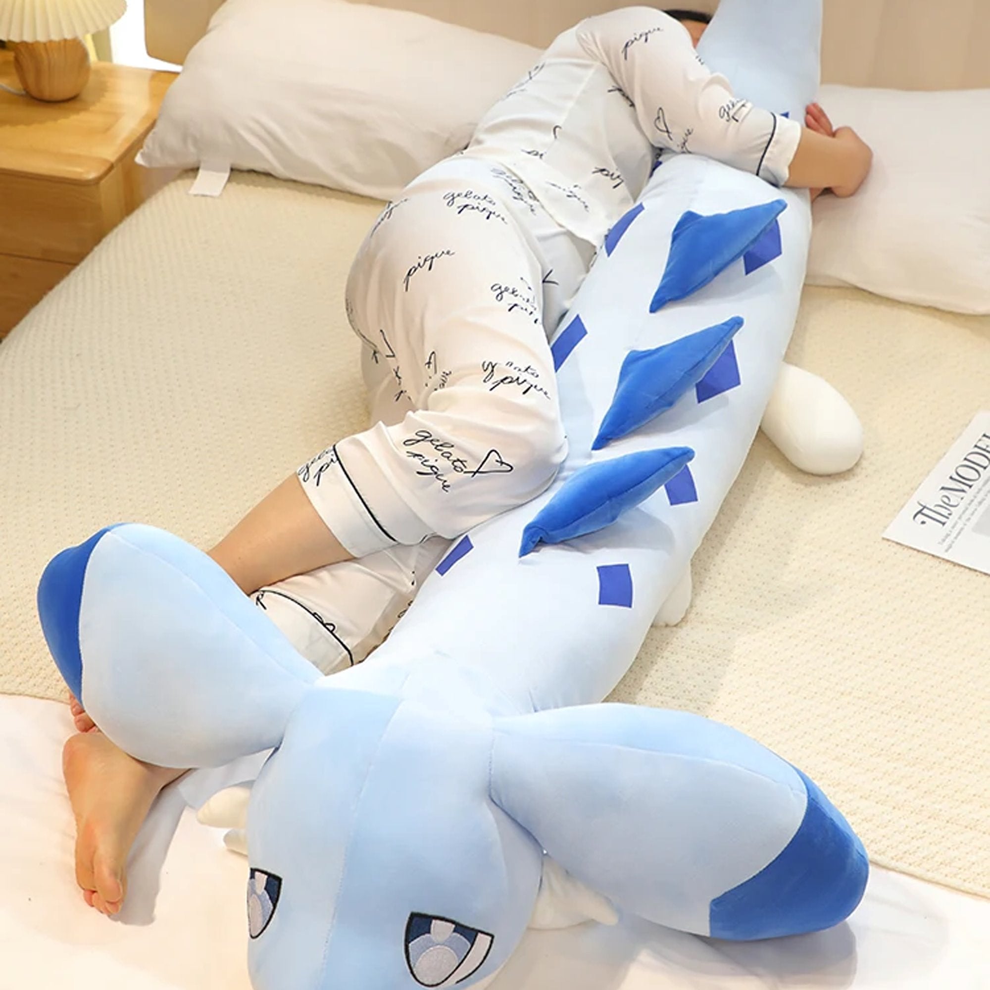 Norvo | Sofi the Long Kawaii Baby Blue Hybrid Drage Plushie – Norvo.no